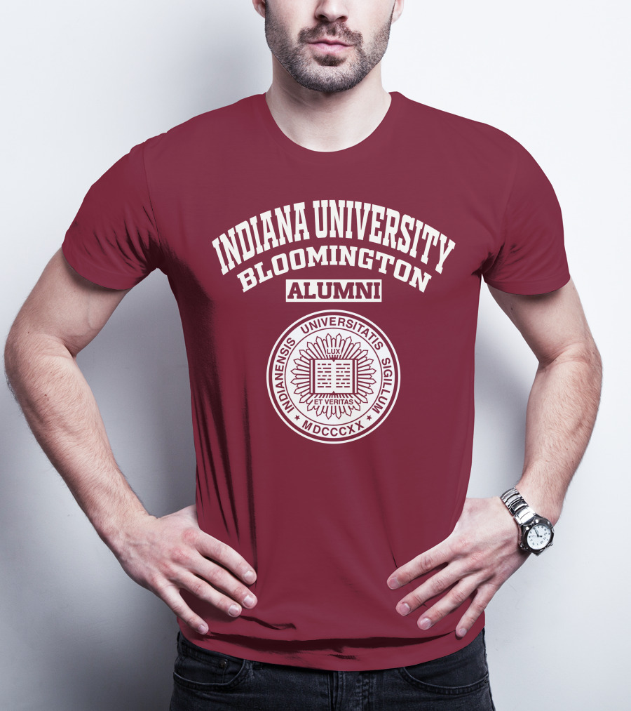 INDIANA UNIVERSITY BLOOMINGTON ALUMNI INDIANENSIS UNIVERSITATIS SIGILLUM MDCCCXX LUX ET VERITAS T-Shirt