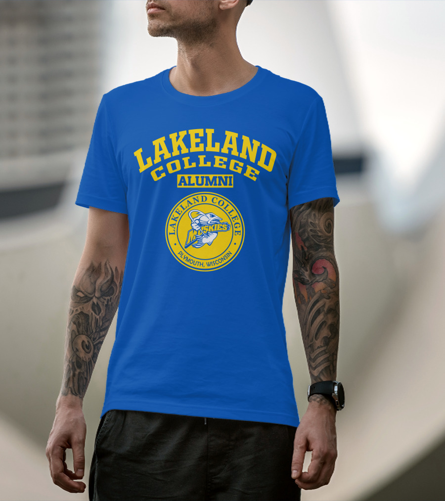 Lakeland College Alumni Muskie Plymouth Wisconsin T-Shirt