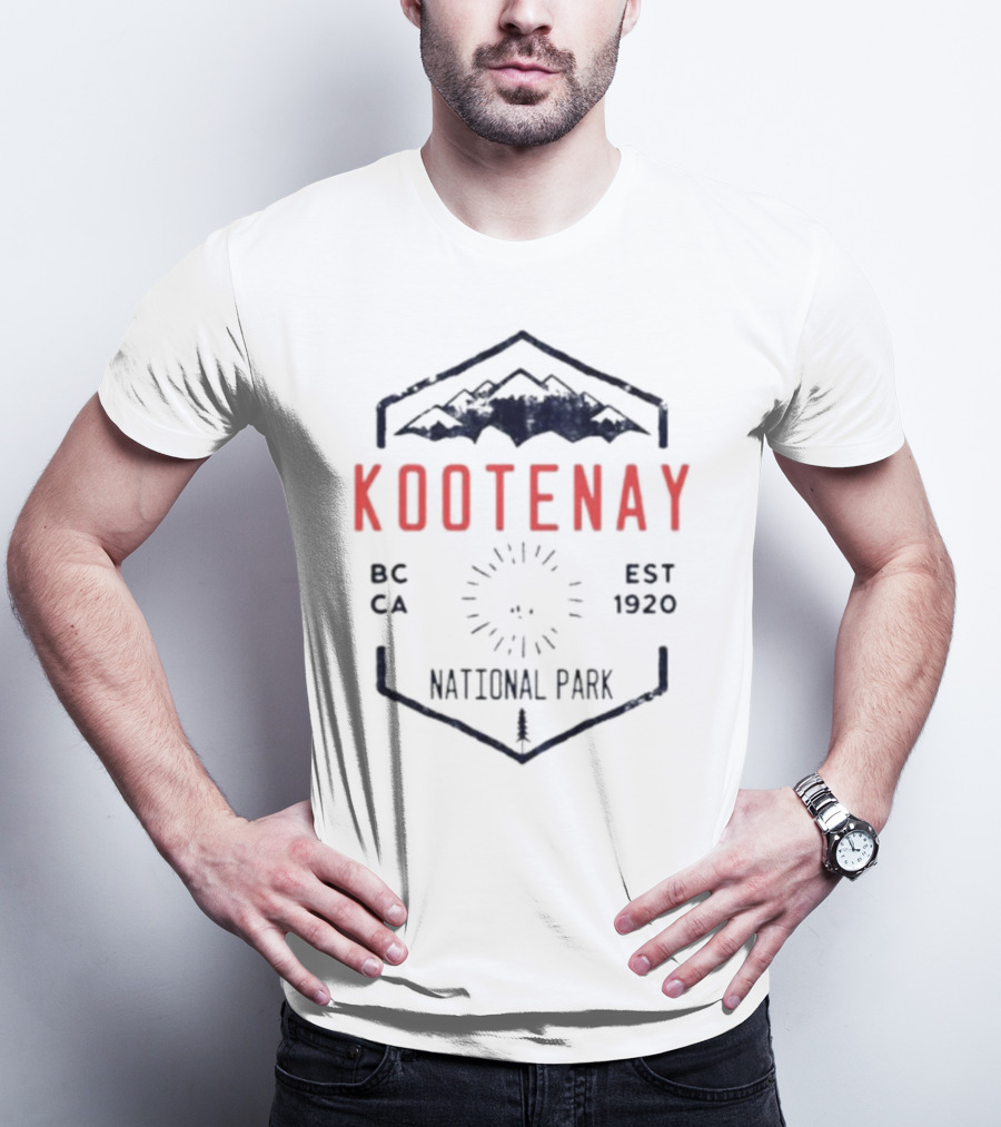Kootenay National Park Canada BC Est 1920 Mountain Badge T-Shirt