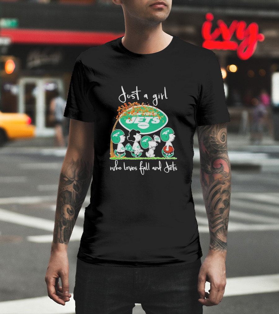 Just A Girl Who Loves Fall And New York Jets Football With Peanut Friend T-Shirt