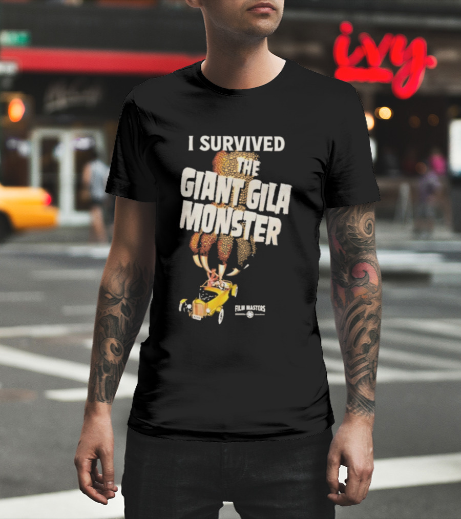 I Survived The Giant Gila Monster Film Masters Vintage Car Scene T-Shirt