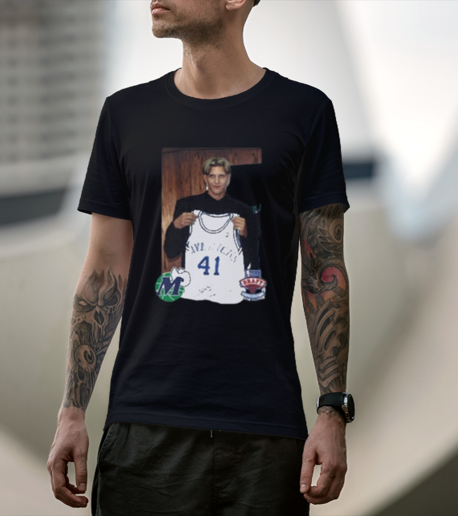 Luka Doncic Dirk Nowitzki Mavericks 41 NBA Draft Jersey Photo T-Shirt