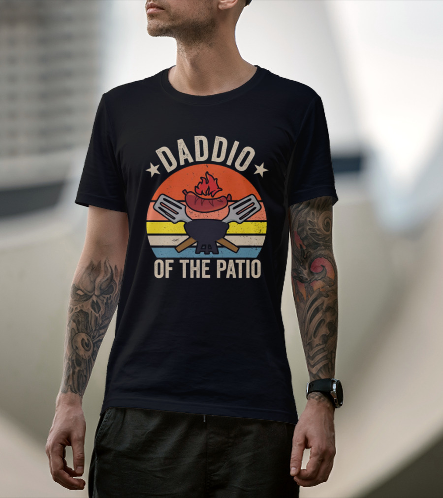 Daddio Of The Patio Vintage BBQ Grill And Sausages Retro T-Shirt