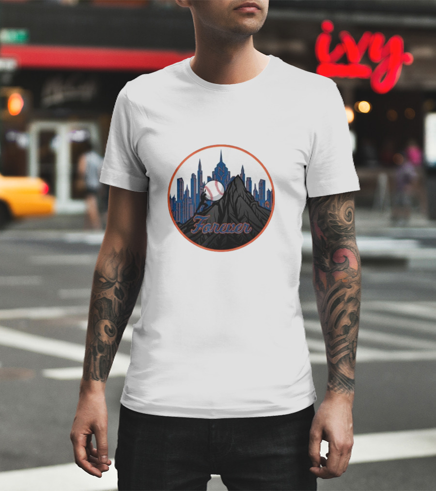 New York Met Fan Forever Skyline Baseball Statue T-Shirt