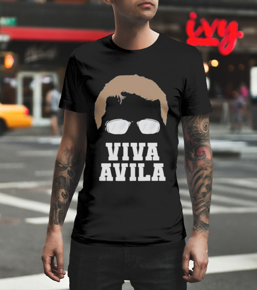 Viva Avila Glasses Face T-Shirt