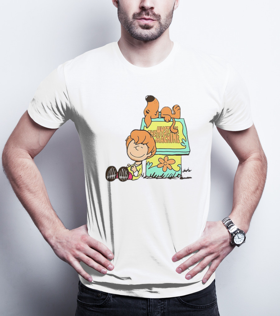 Scooby Doo And Shaggy Rogers Snoopy Style Mystery Machine T-Shirt