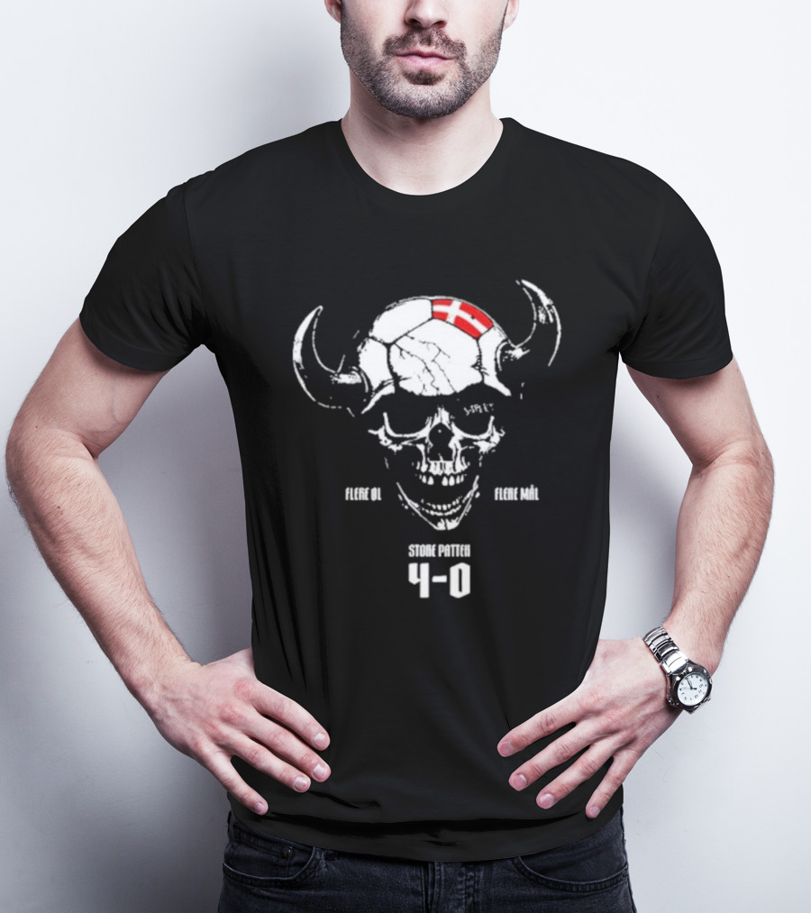 Flere Øl Flere Mål Store Patten 4-0 Skull With Horns And Denmark Flag Suspekt Tour T-Shirt