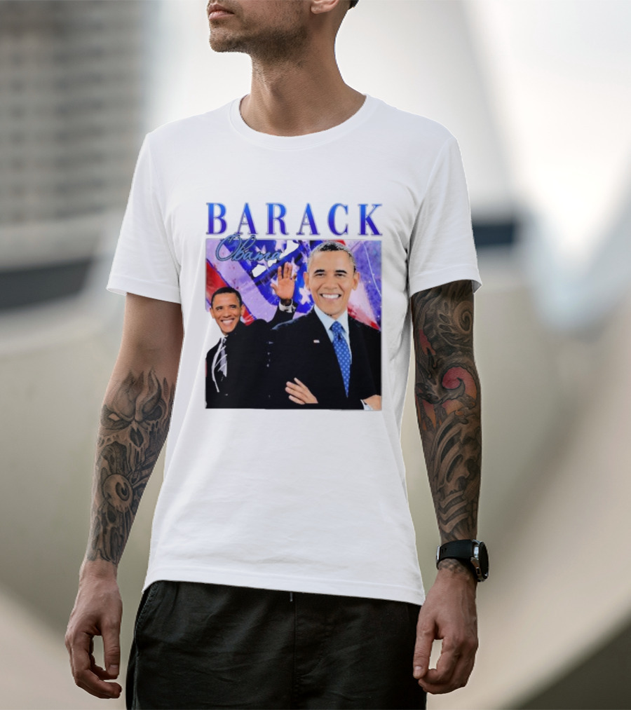 BARACK Obama Smiling Pose With Patriotic Background T-Shirt