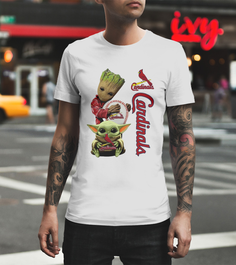 Baby Groot And Baby Yoda Hugging St. Louis Cardinals Baseball T-Shirt