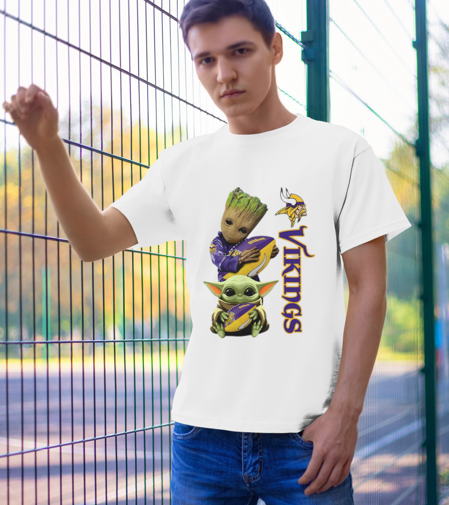 Baby Groot And Yoda Hugging Minnesota Vikings Football T-Shirt