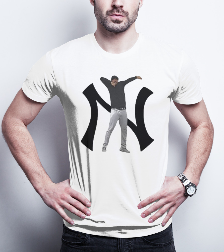 New York Yankees Aaron Boone Iconic Pose T-Shirt