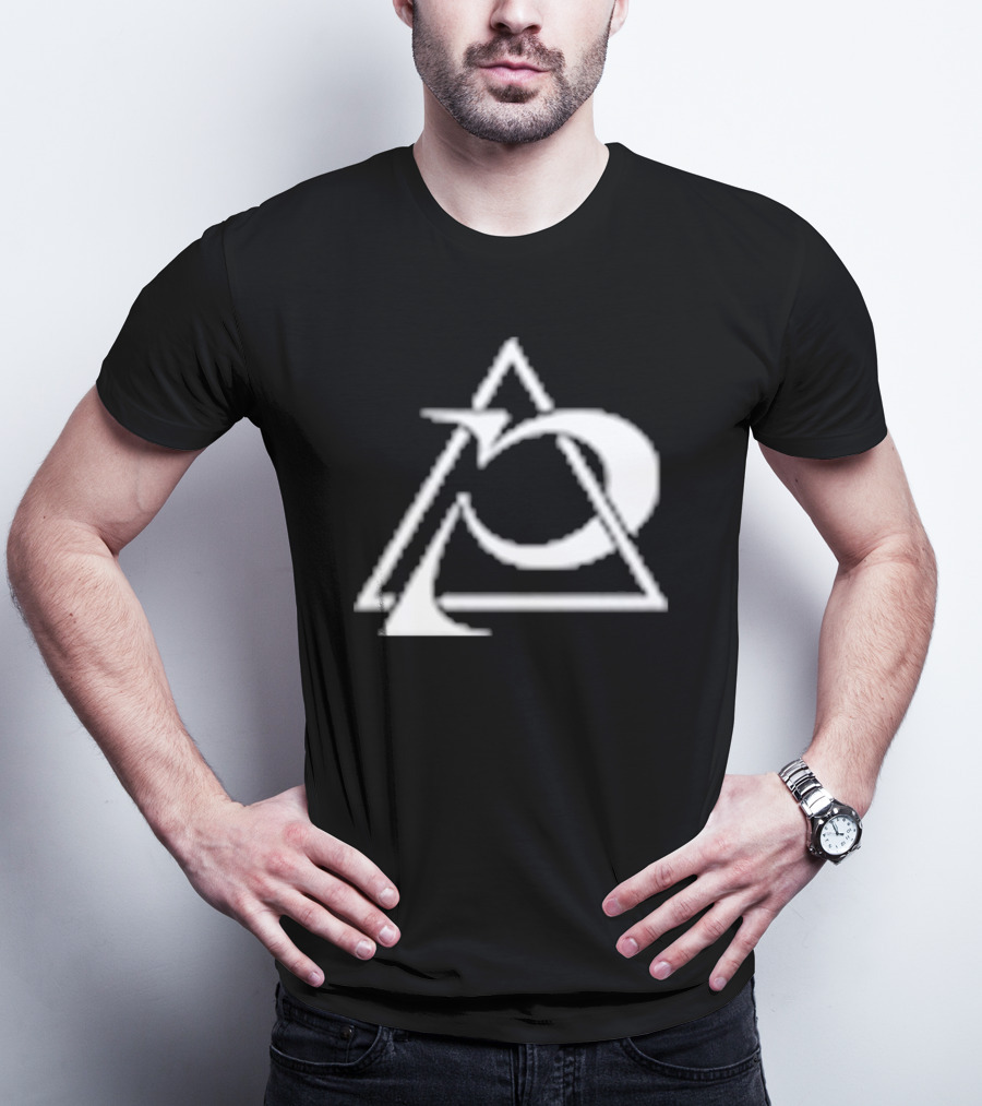 Poppy Popxmi Zig Triangle T-Shirt