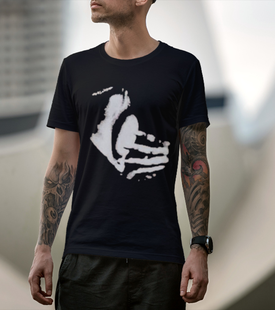 Portal Camila Brasil I Luv It Photo Optical Illusion Black And White Hand Face T-Shirt