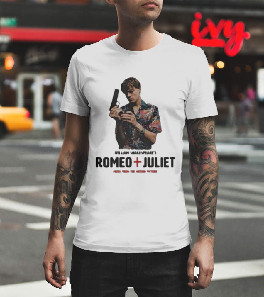 Romeo + Juliet 9Mm 13 Dagger T-Shirt