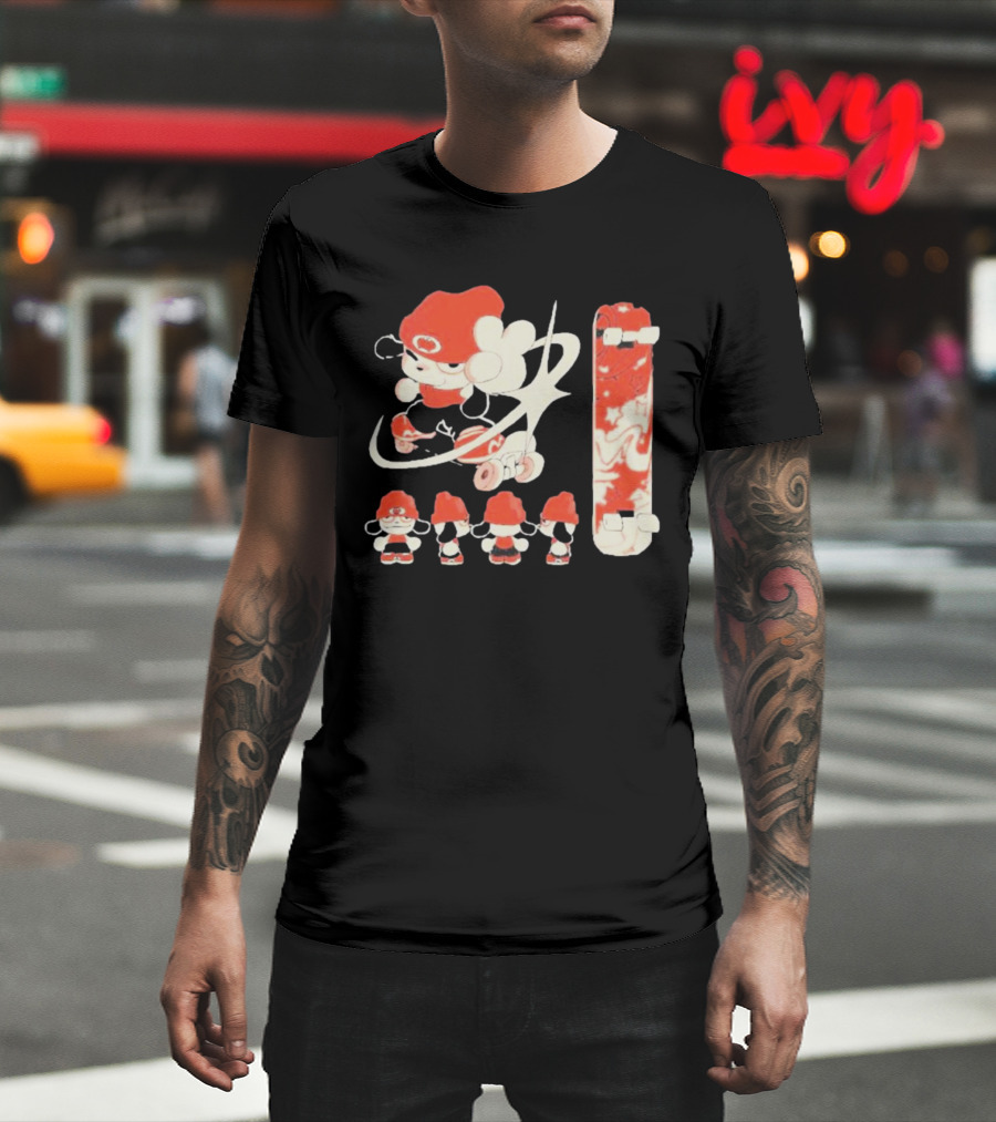 Hip Hop Dog Bryson McBee Roller Skating Skateboard Red Hat T-Shirt
