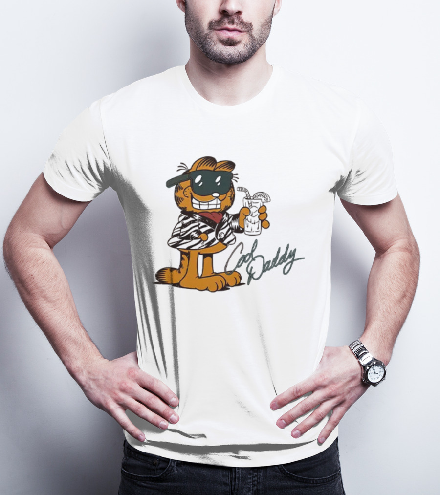 Garfield Cool Daddy Sunglasses Drink T-Shirt