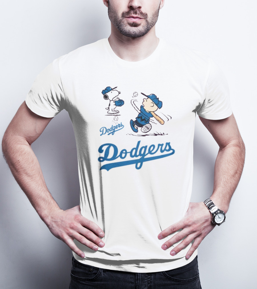 Los Angeles Dodgers Snoopy Cartoon Baseball Sports T-Shirt