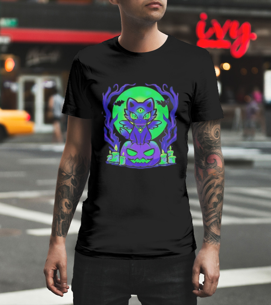 Spooky Moonlit Cat With Glowing Pumpkins And Bats T-Shirt