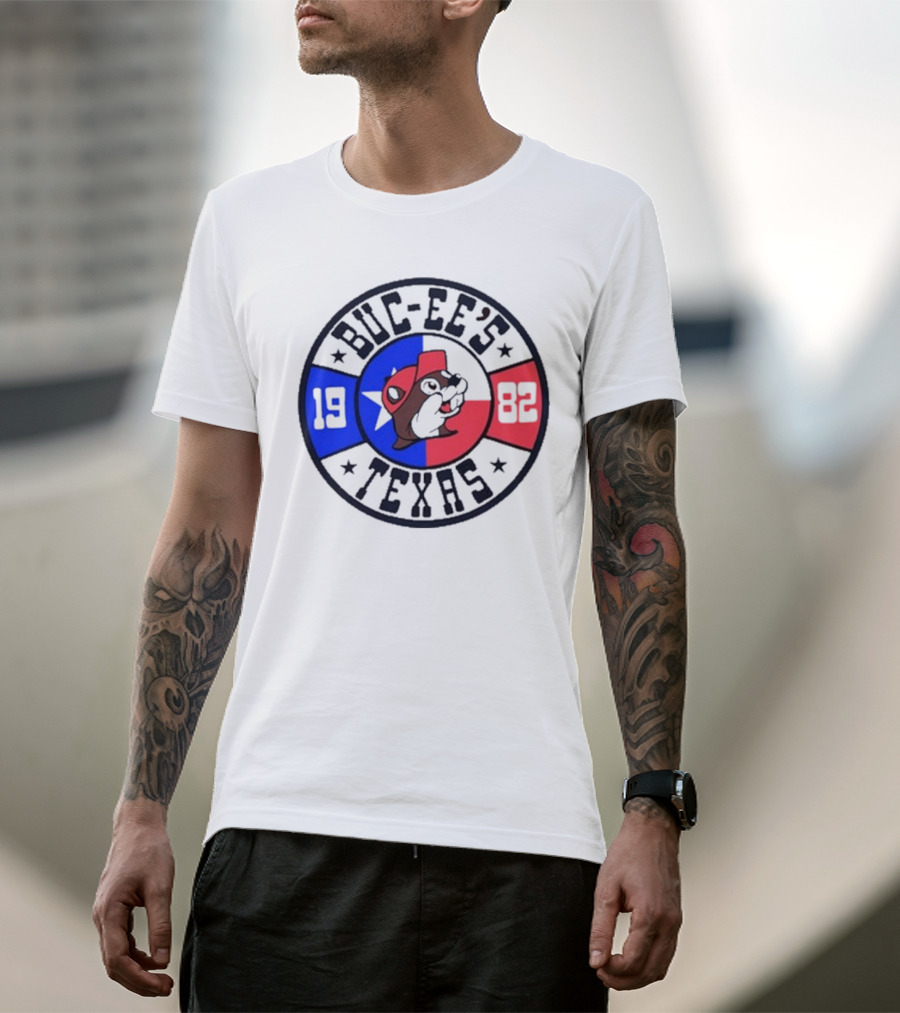 Buc-Ee's Texas 1982 Logo With Beaver Mascot And Lone Star Flag T-Shirt