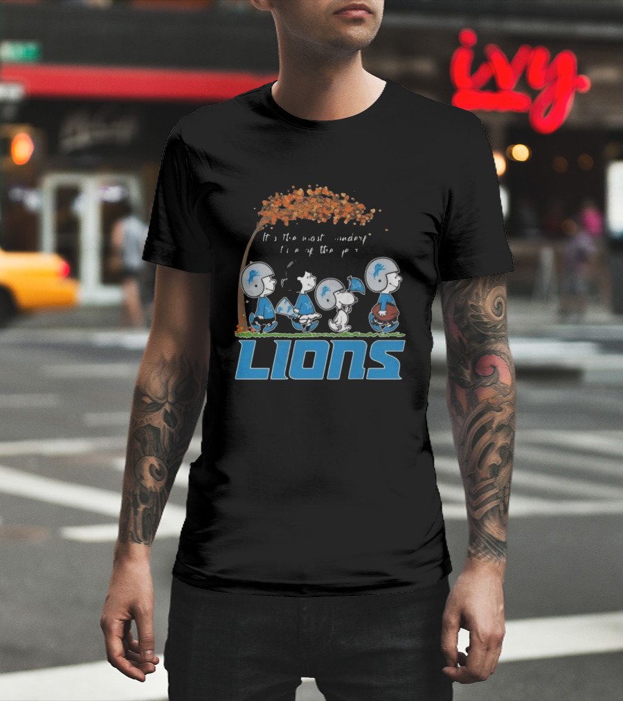 Peanuts Characters It's The Most Wonderful Time Of The Year Detroit Lions T-Shirt
