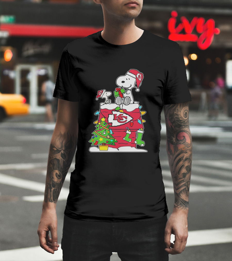 NFL Kansas City Chiefs Snoopy Woodstock Christmas Tree T-Shirt