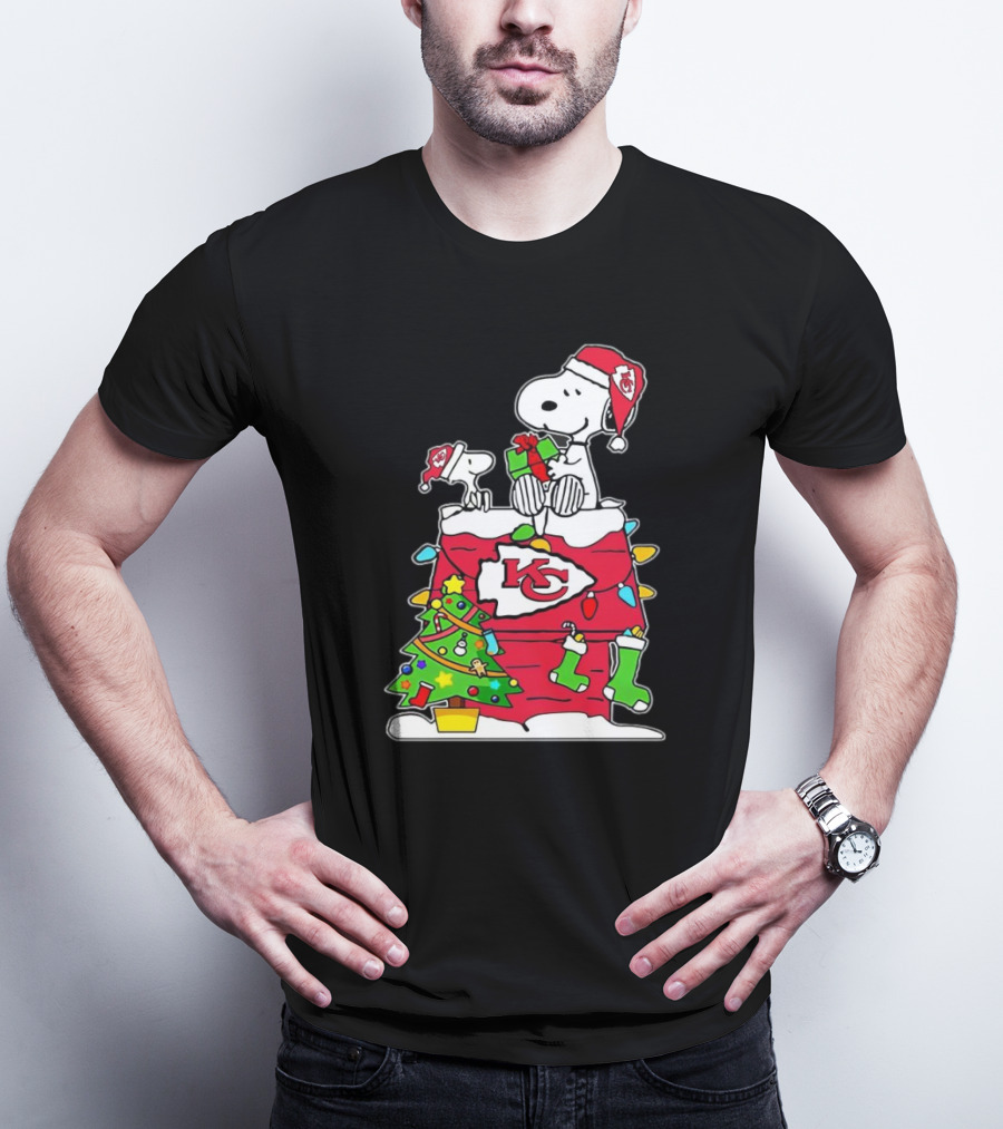 NFL Kansas City Chiefs Snoopy Woodstock Christmas Tree T-Shirt