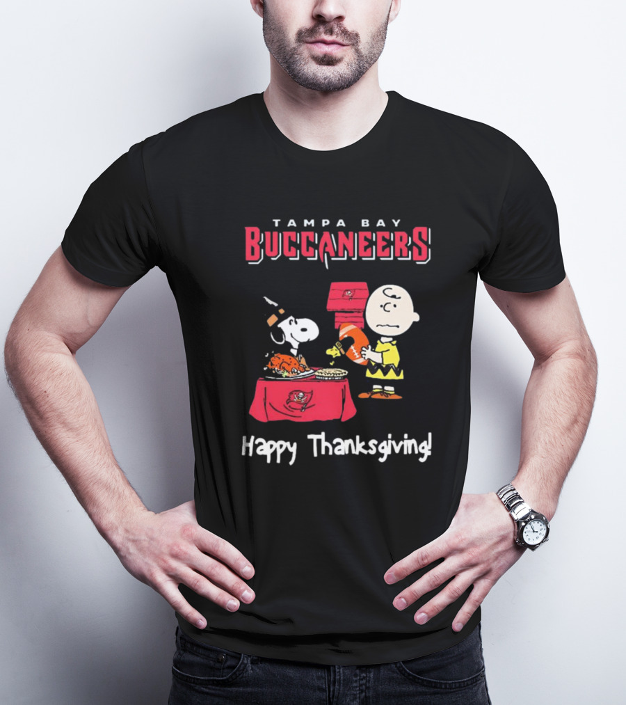 Tampa Bay Buccaneers Peanuts Happy Thanksgiving Football T-Shirt
