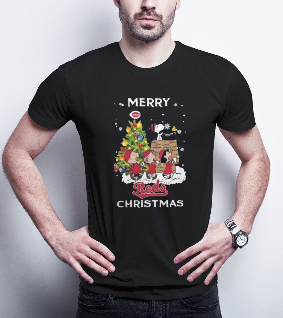 Merry Reds Christmas Cincinnati Snoopy And Friends T-Shirt