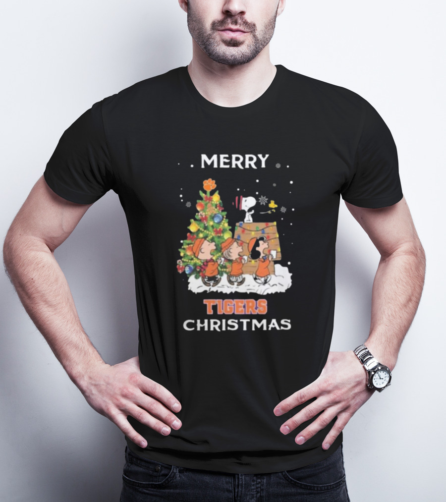 Merry Christmas Clemson Tigers Snoopy And Friends T-Shirt