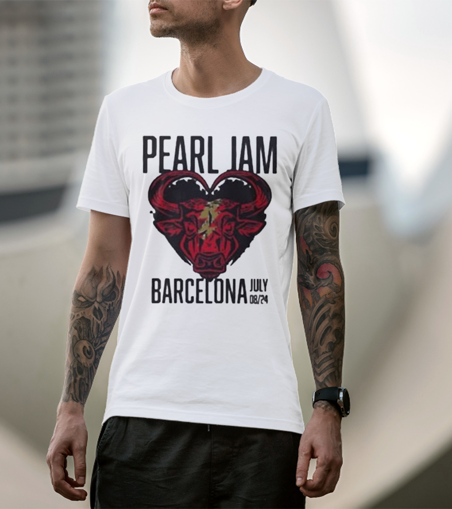 Pearl Jam Barcelona July 08/24 Bull Artwork Concert Event T-Shirt