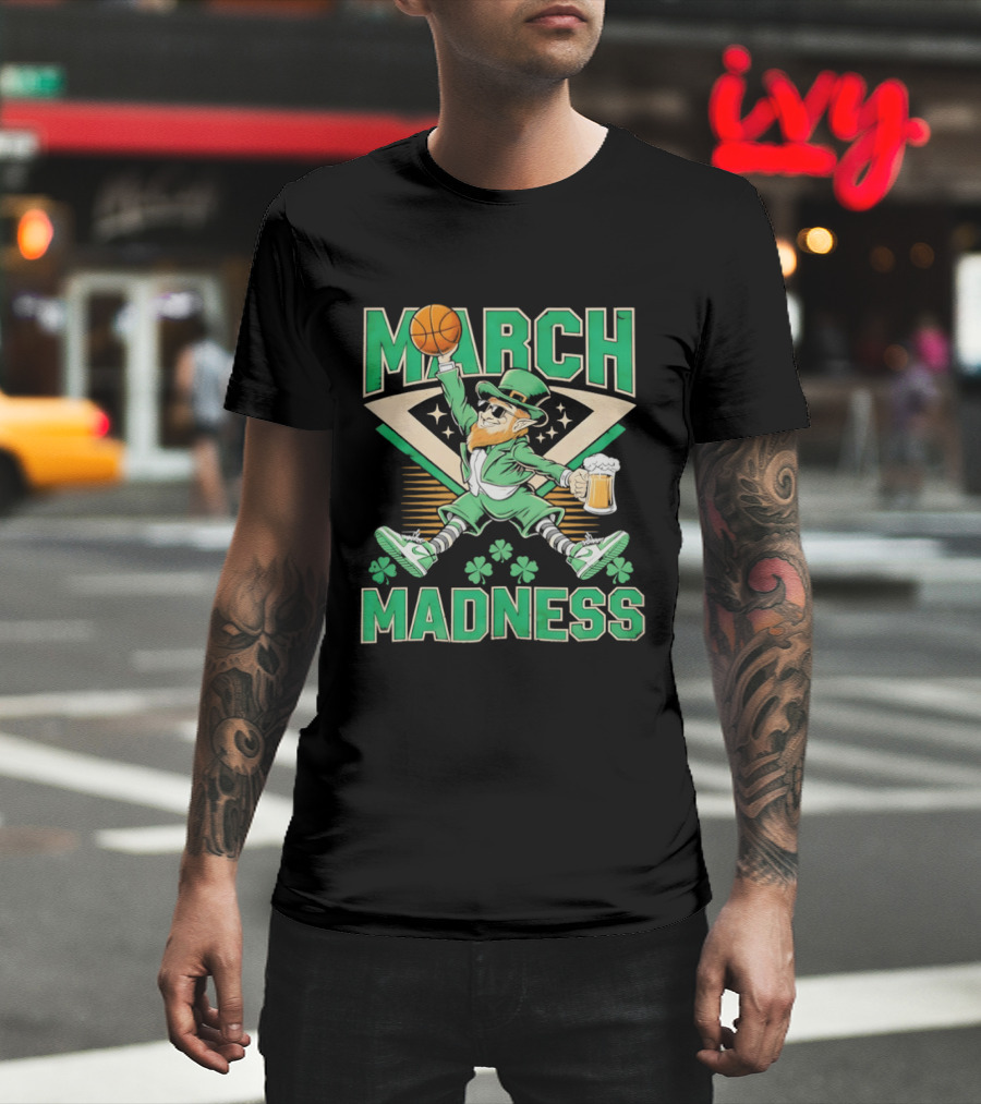 Leprechaun March Madness Basketball St. Patrick's Day Celebration T-Shirt