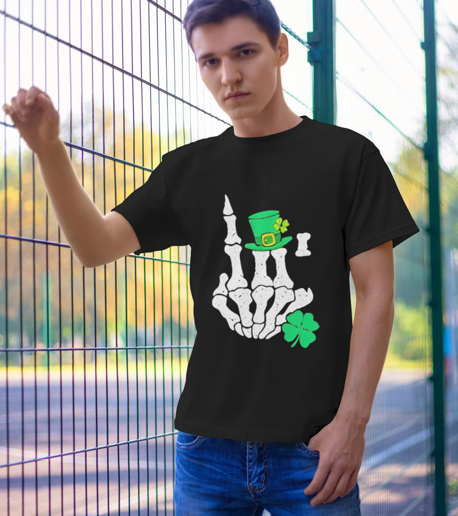 Skeleton Hand With Leprechaun Hat And Shamrock St Patricks Day T-Shirt