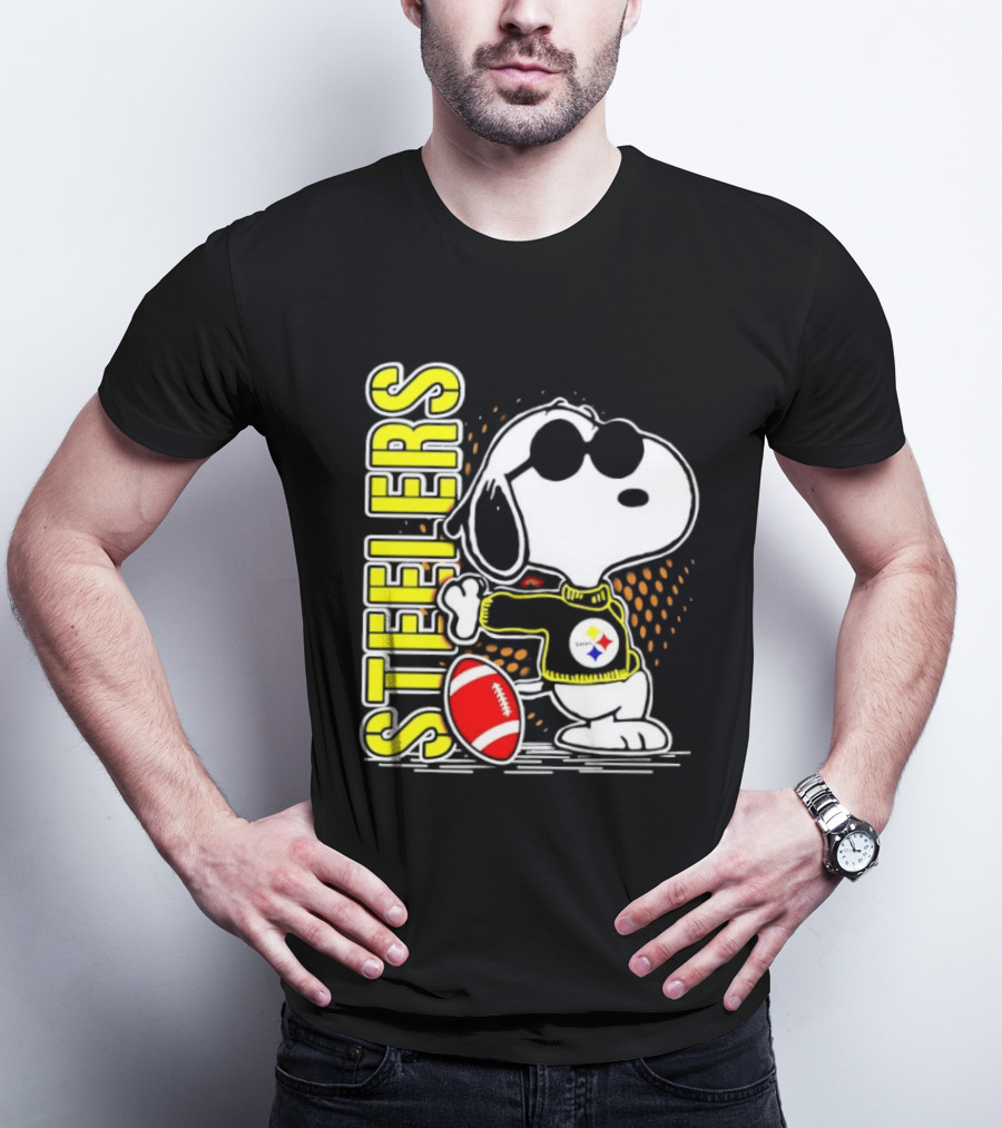Steelers Snoopy Football Sunglasses Sports T-Shirt