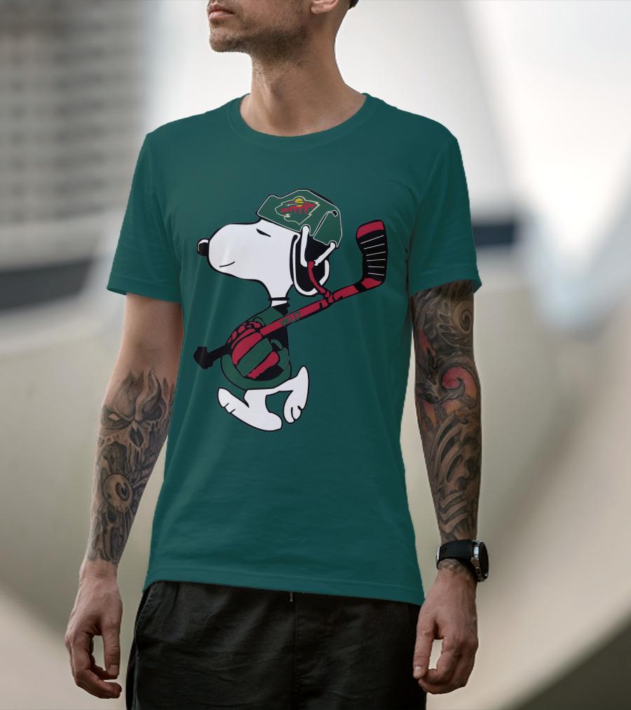Minnesota Wild Snoopy Hockey T-Shirt