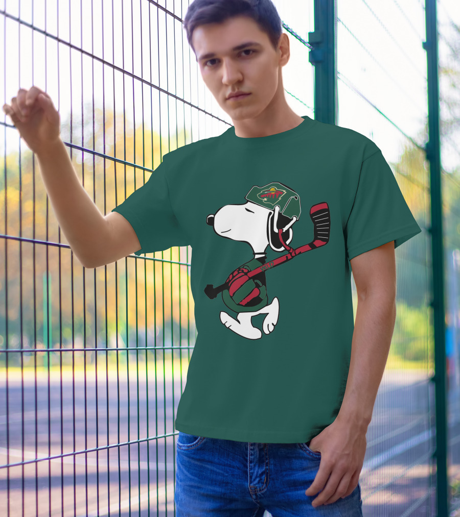 Minnesota Wild Snoopy Hockey T-Shirt
