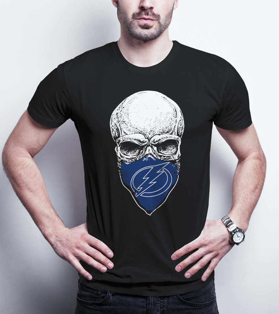 Tampa Bay Lightning Skull Bandana Hockey Fan T-Shirt