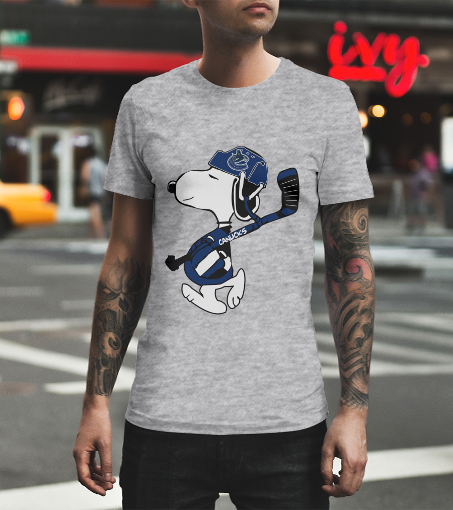 Vancouver Canucks Snoopy Hockey Player T-Shirt