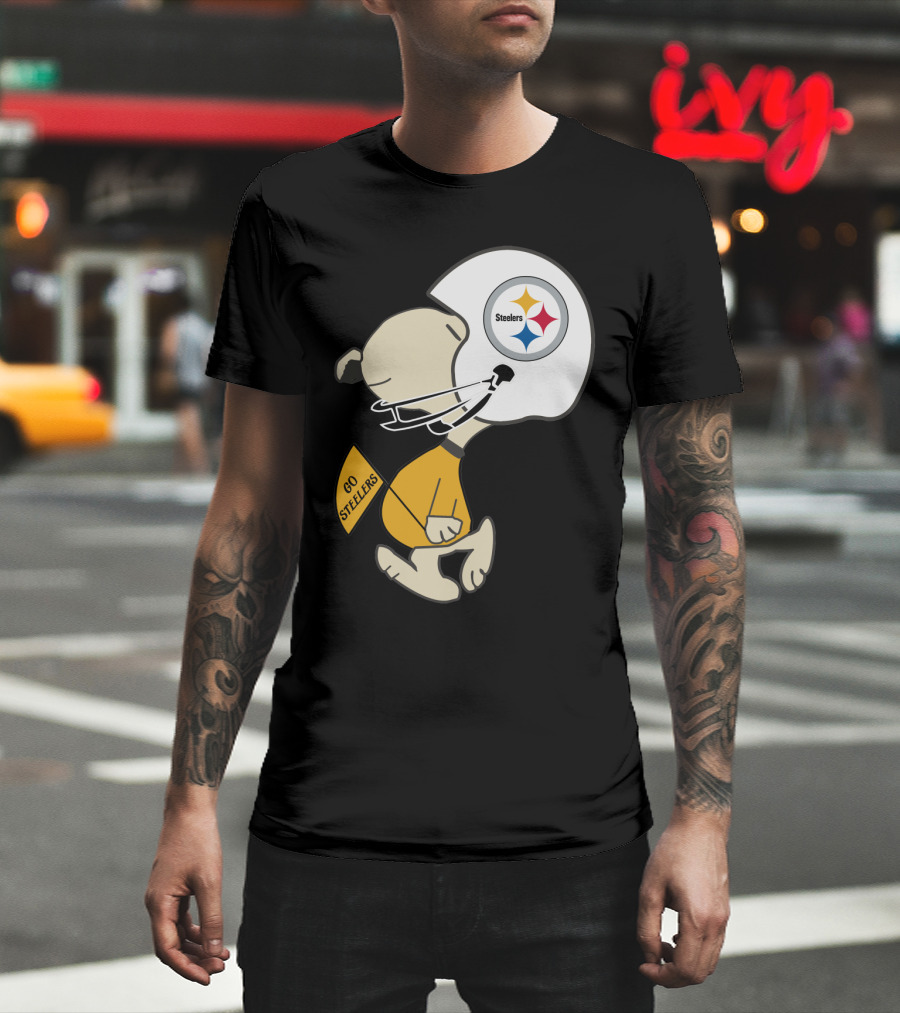 Snoopy Go Steelers Pittsburgh Steelers Football Helmet T-Shirt