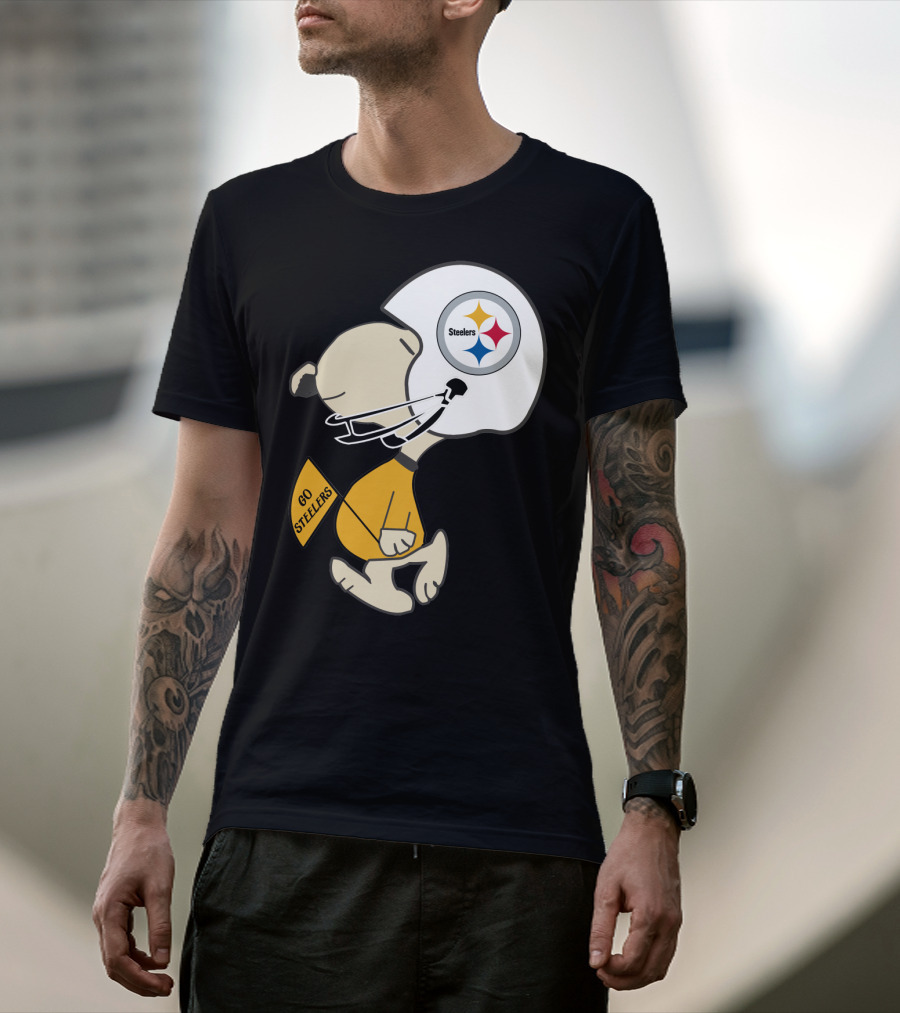 Snoopy Go Steelers Pittsburgh Steelers Football Helmet T-Shirt