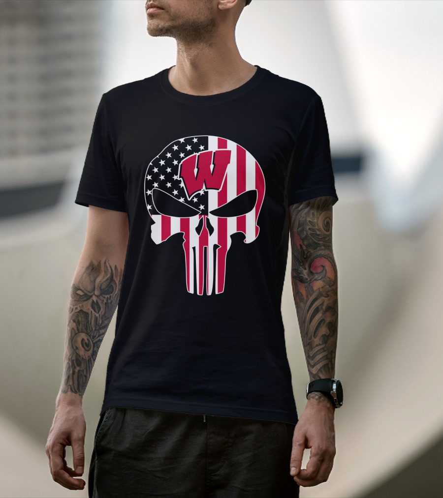 Wisconsin Badgers W Punisher Skull American Flag T-Shirt