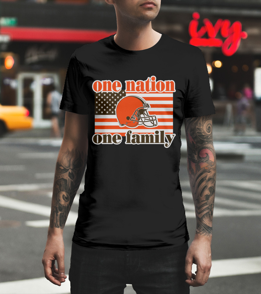 One Nation One Family Cleveland Browns Helmet Flag T-Shirt