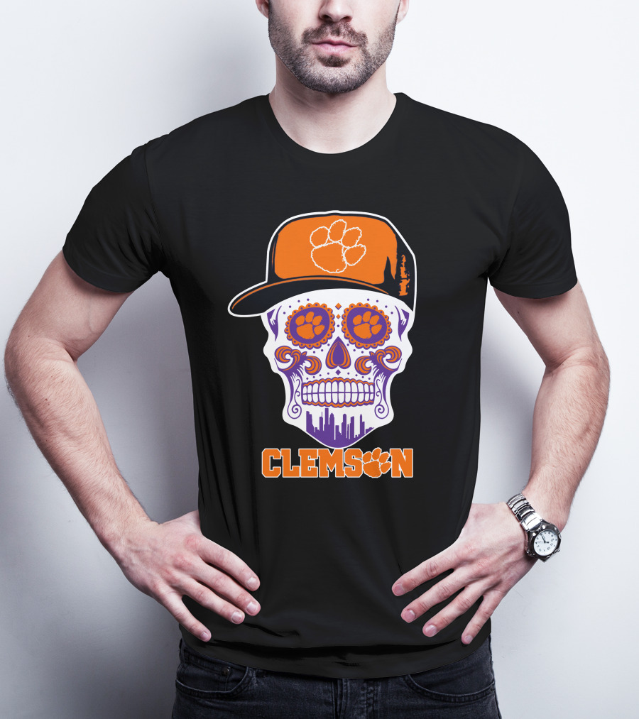 Clemson Tigers Skull With Paw Pattern And Cap T-Shirt