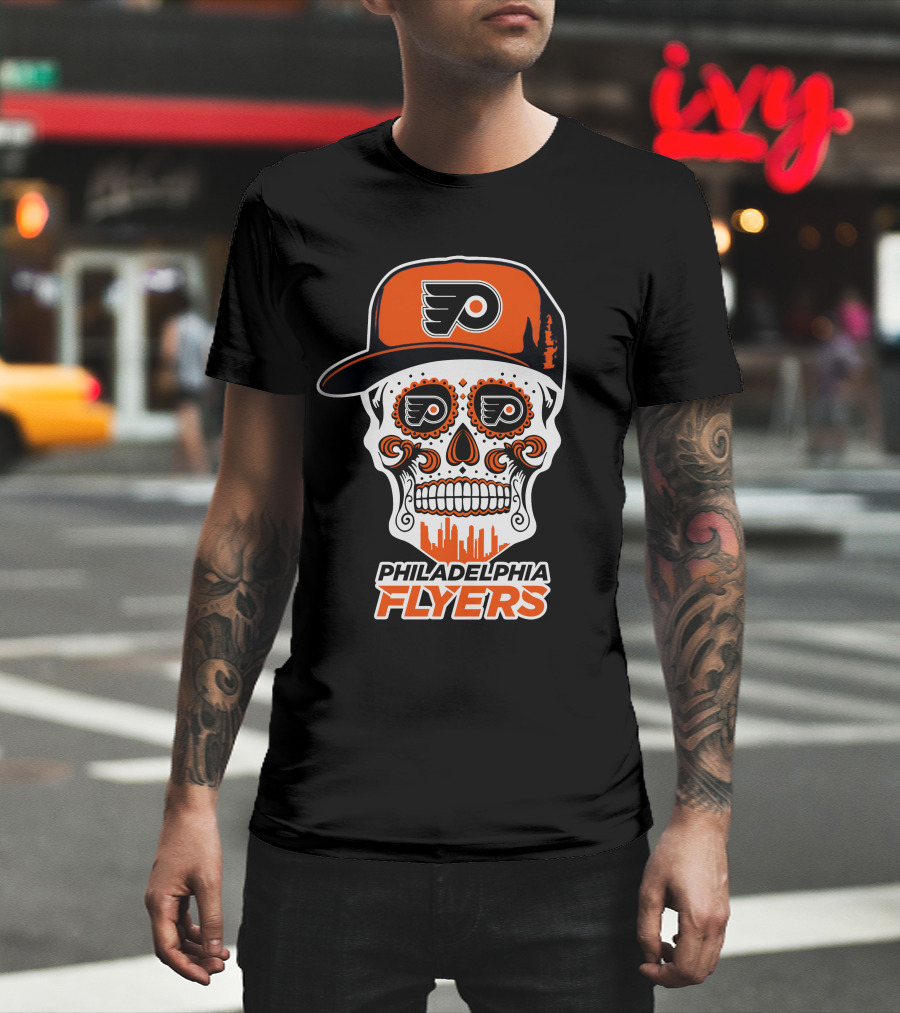 Philadelphia Flyers Skull Art With Cap And Skyline T-Shirt