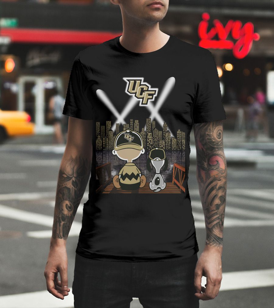 Ucf Knights Nighttime Cityscape Charlie Brown And Snoopy T-Shirt