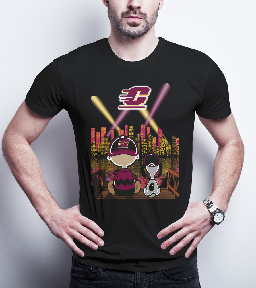 Central Michigan Chippewas 86 Peanuts City Night Skyline T-Shirt