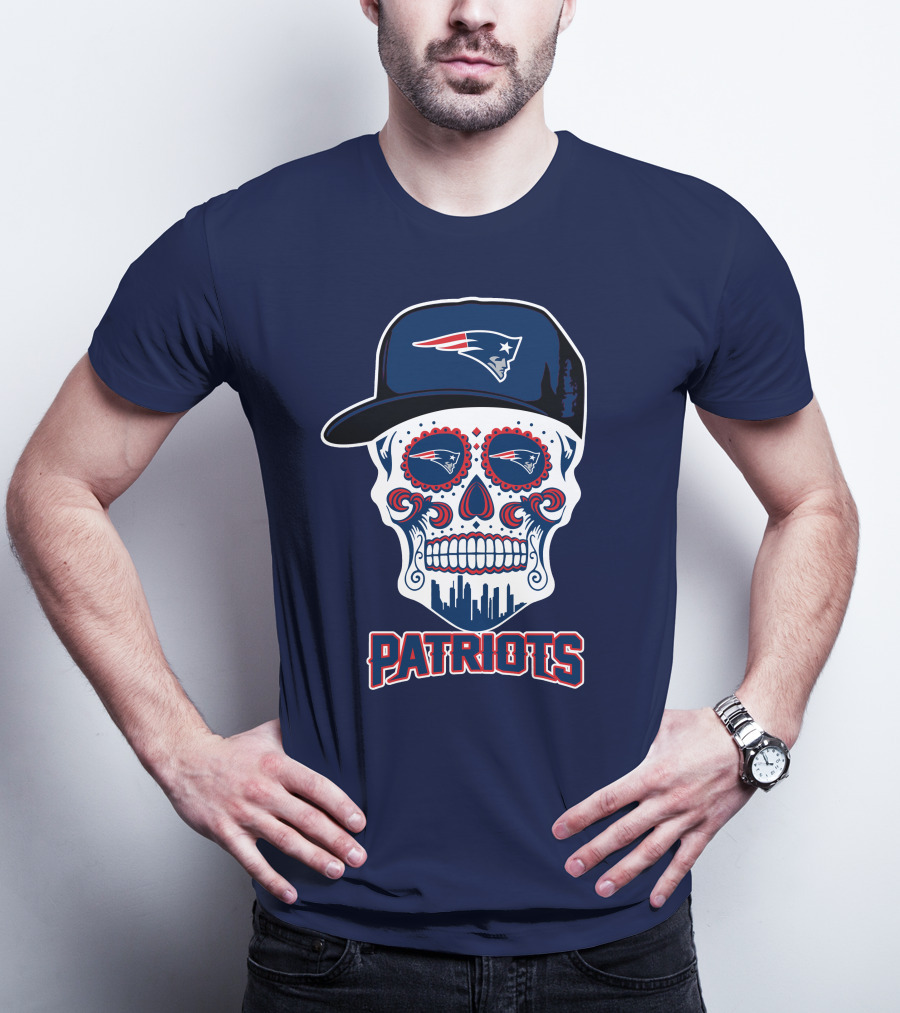Patriots Skull Logo With Hat And City Skyline T-Shirt