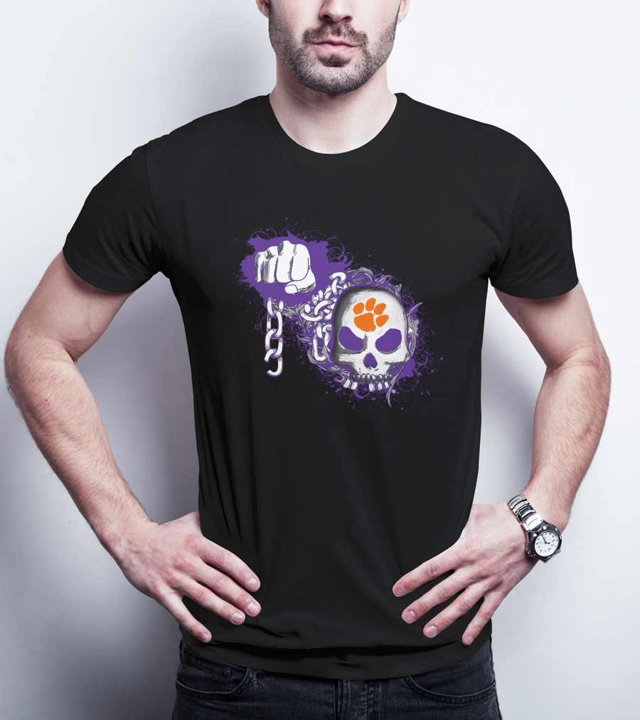 Clemson Tigers Skull And Chains With Paw Print T-Shirt