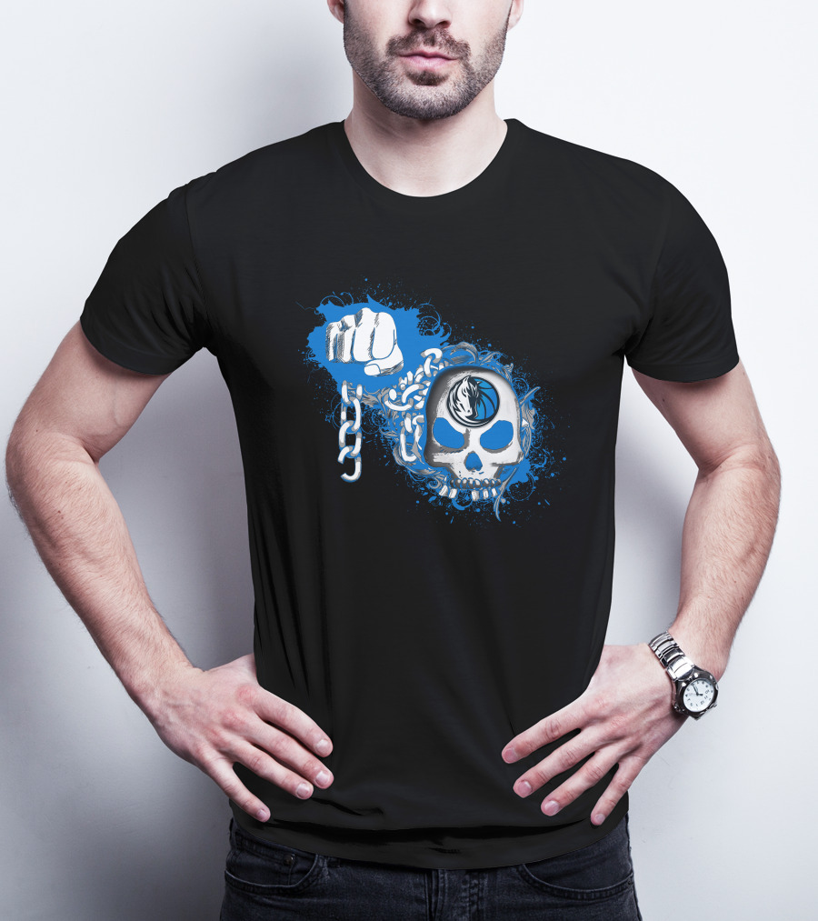 Dallas Mavericks Skull And Fist Chain T-Shirt