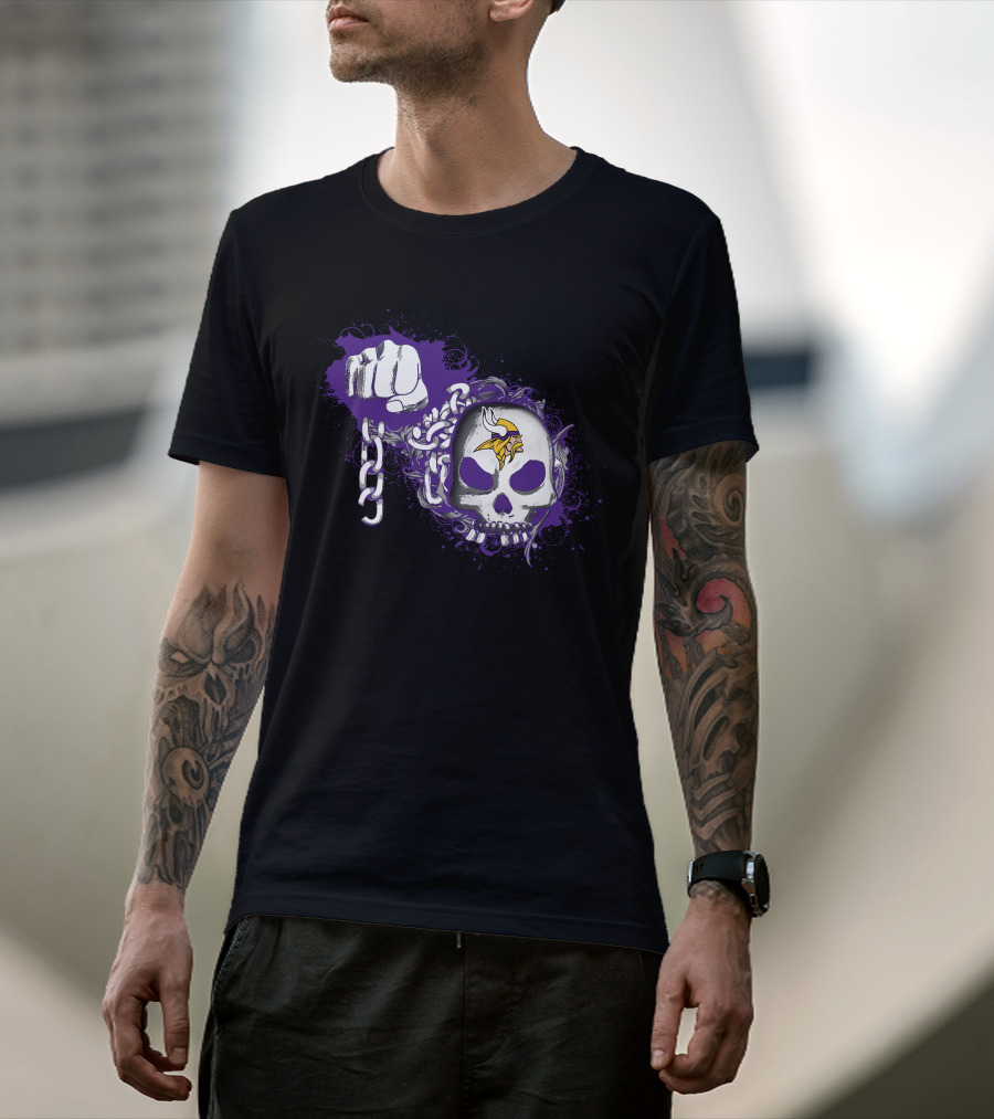 Minnesota Vikings Skull And Chains Fist T-Shirt