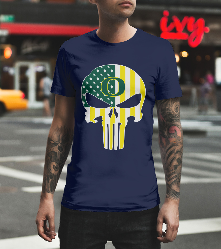 Oregon Ducks Punisher Skull American Flag T-Shirt
